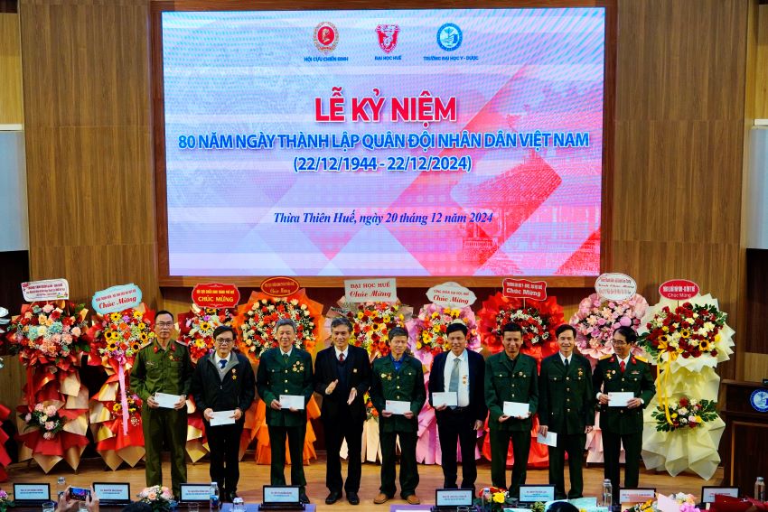 Hoạt động Hue-UMP | Lễ Kỷ niệm 80 năm ngày thành lập Quân đội Nhân dân Việt Nam và Chương trình ...